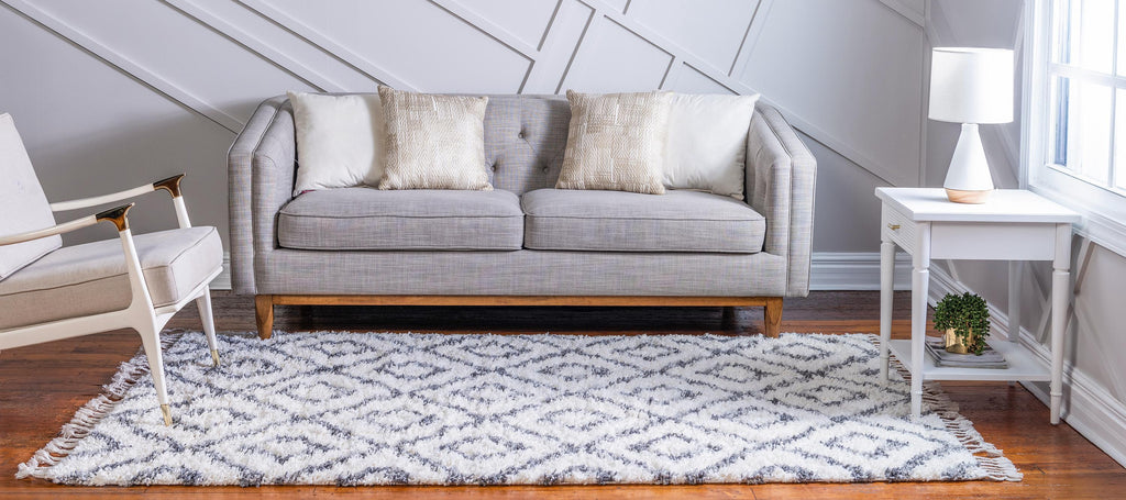 Roderick - Diamond Pattern Shaggy Rug – Warmly
