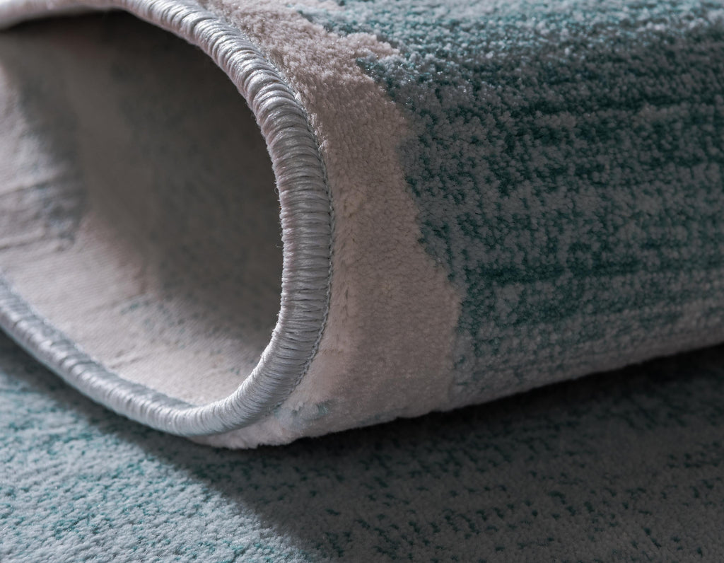 Jakobe - Faded Diamond Pattern Area Rug – Warmly